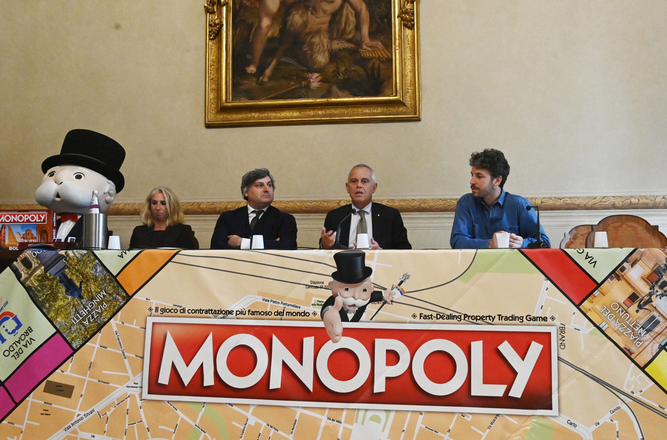 Il Monopoly parla bolognese. Occhio alla multa nella città 30 ...